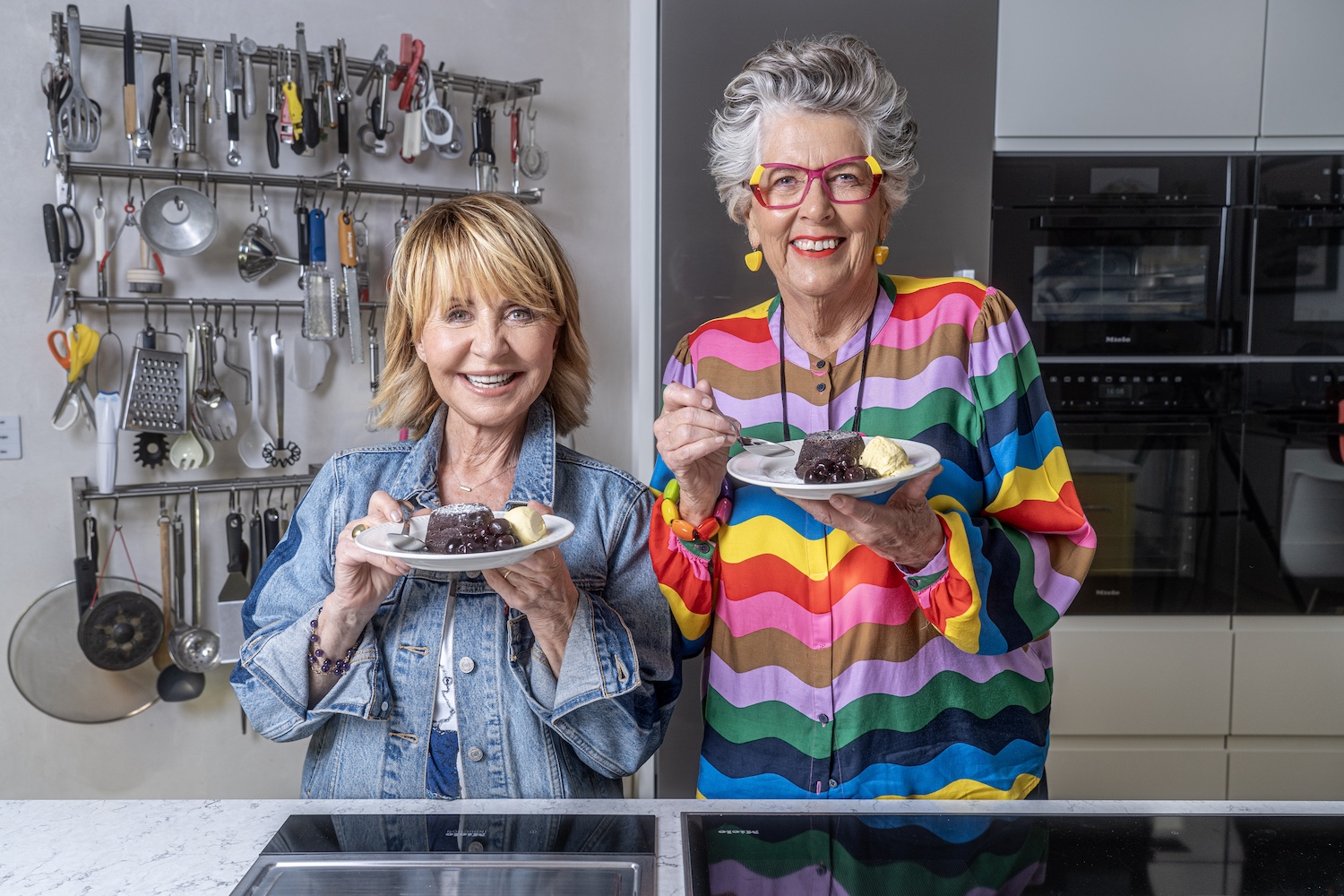 Warm Chocolate Puddle Cakes with Lulu - Prue Leith